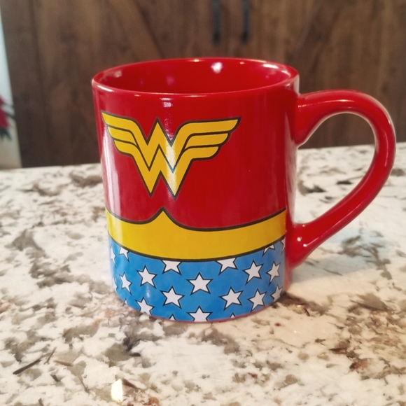 DC Comics | Dining | Dc Comics Wonder Woman Coffee Mug | Poshmark
